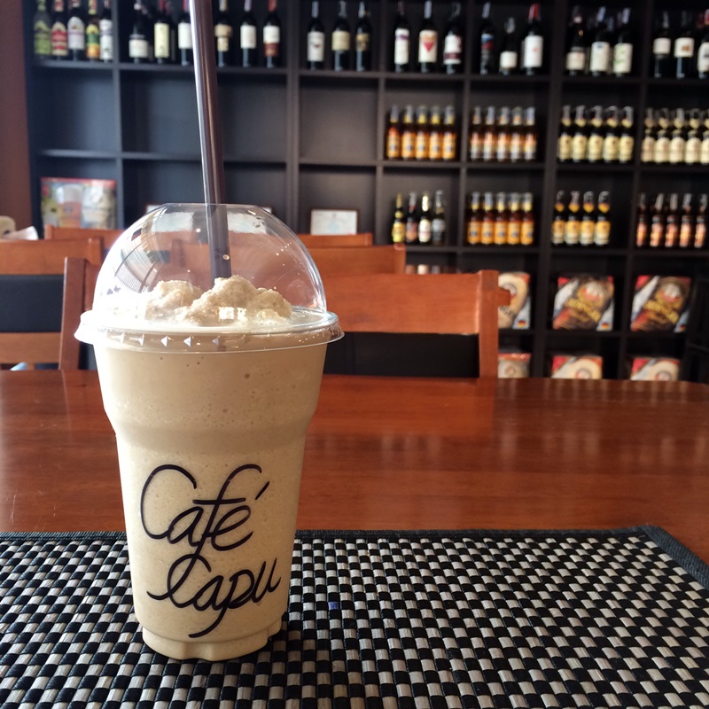 Cafe' Capu อาหารเยอรมันบรรยากาศชิลๆ - เสต็ก ไส้กรอก เบียร์นำเข้า ...