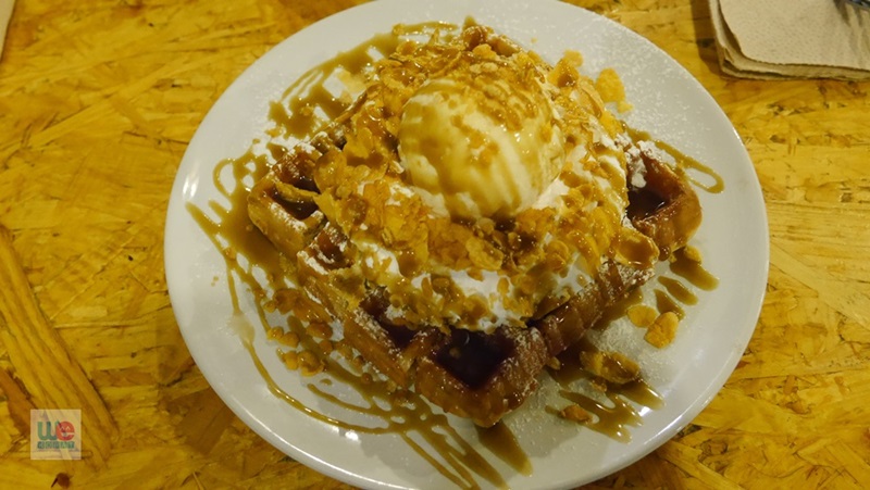 [ปิด] Waffle Moon นั่งเล่นทานวาฟเฟิลกันเพลินๆ | WeKorat by Wongnai